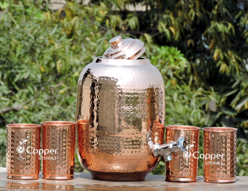 Four and a Half liter Water Dispenser with Matching Tumblers